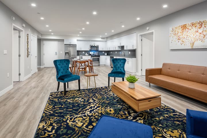 Hollywood Blvd 2br + Breakfast | Near Walk Of Fame - Los Angeles
