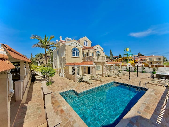 6br Ayia Napa Villa With Heated Pool & Hot Tub - Ayia Napa