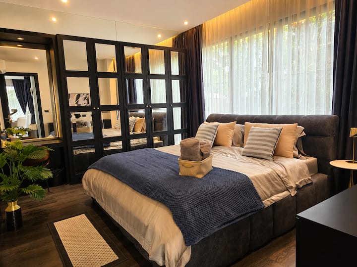 The Exclusive Pool Villa Vacation Home Chalong. - Phuket district, Thailand