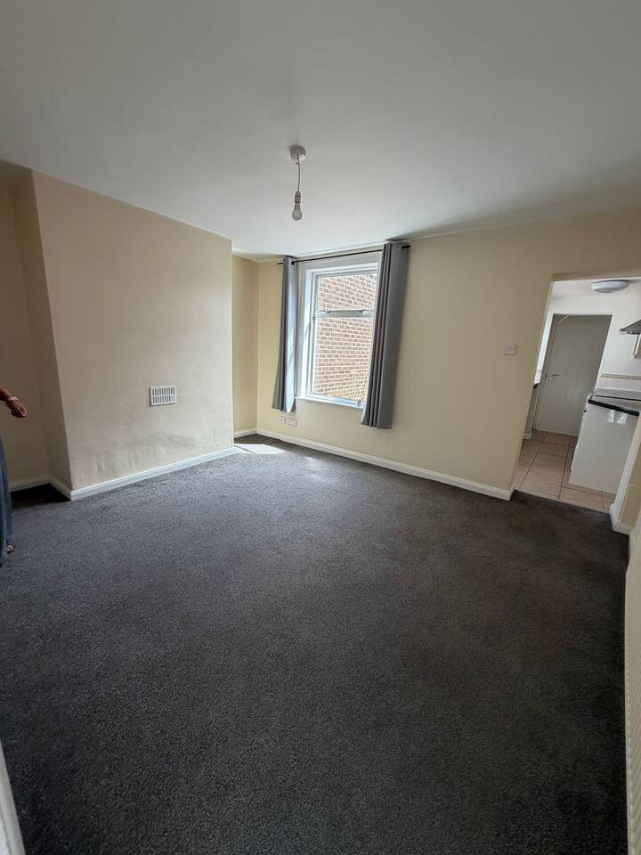 Comfortable Banbury Stay | 3 Beds & Parking - Banbury