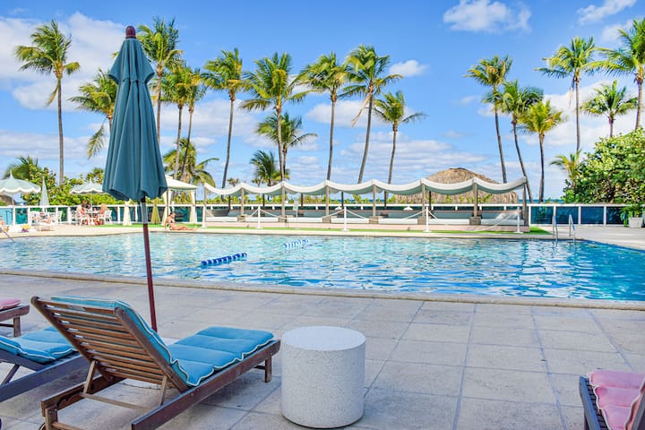 White-sand Beaches & Ocean Views | Miami Beach - Miami Beach, FL