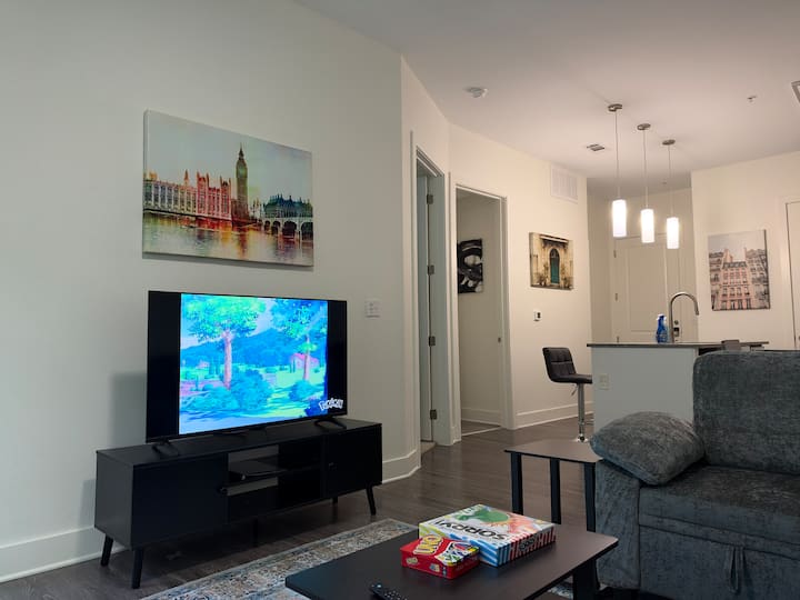 Las Colinas Luxury Condo - Pool/gym/lake - Irving, TX