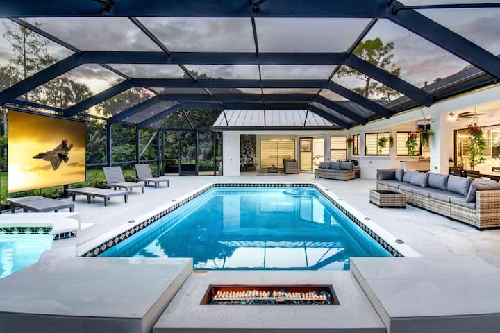 Magnificent Spacious Vacation House - Royal Palm Beach, FL