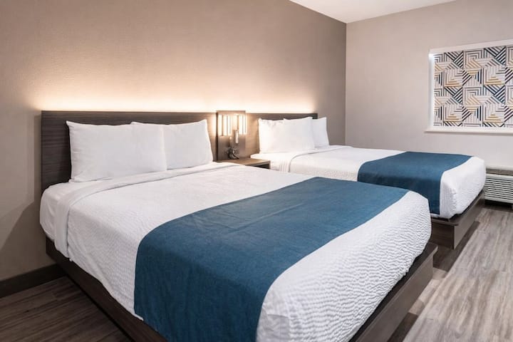 2 Efficient Rooms For Family | Free Onsite Parking - Mesquite, TX