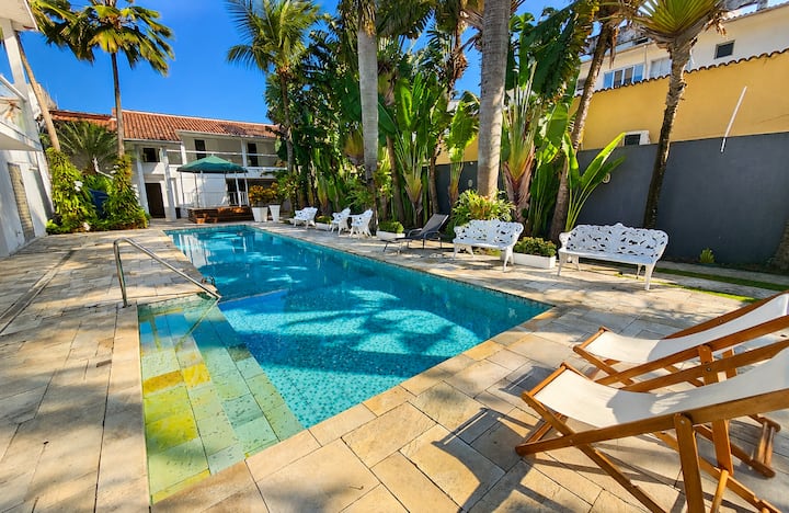 Linda Casa Com Piscina | 9 Suítes | Praia Enseada - Guarujá