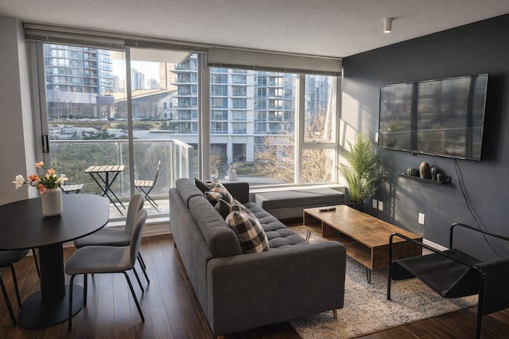 Spacious 4br Downtown | Free Parking Included - Rogers Arena