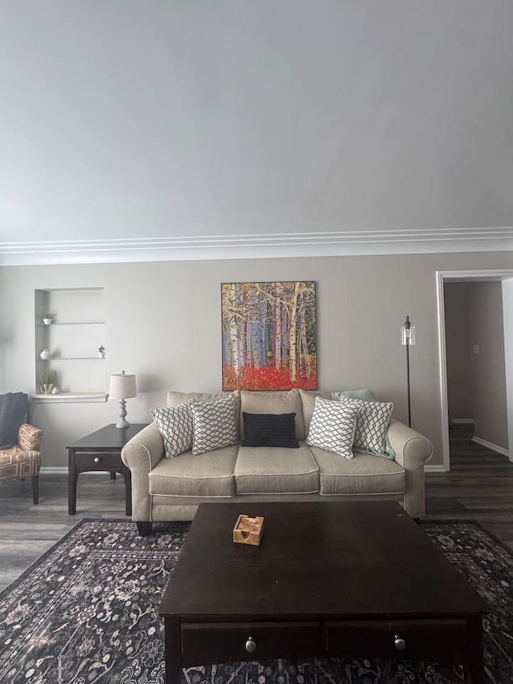 Modern 2br 1ba Exec Stay | Kitchen | 1gb Wifi (U1) - Hollywood Casino Toledo