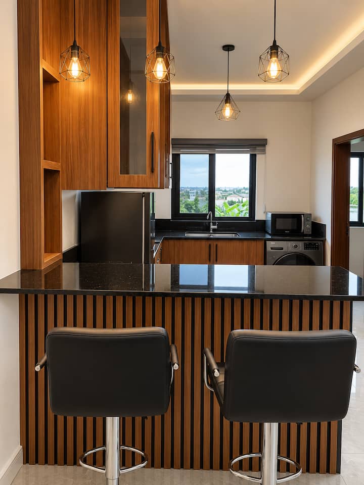Affordable Luxury Apt With Easy Access In Angré - Costa de Marfil