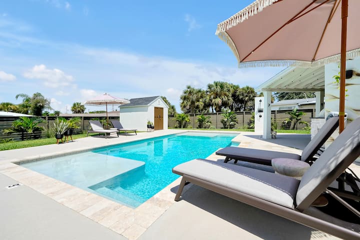 Casa Blanca - Downtown Cocoa Beach With Pool! - Cocoa Beach, FL