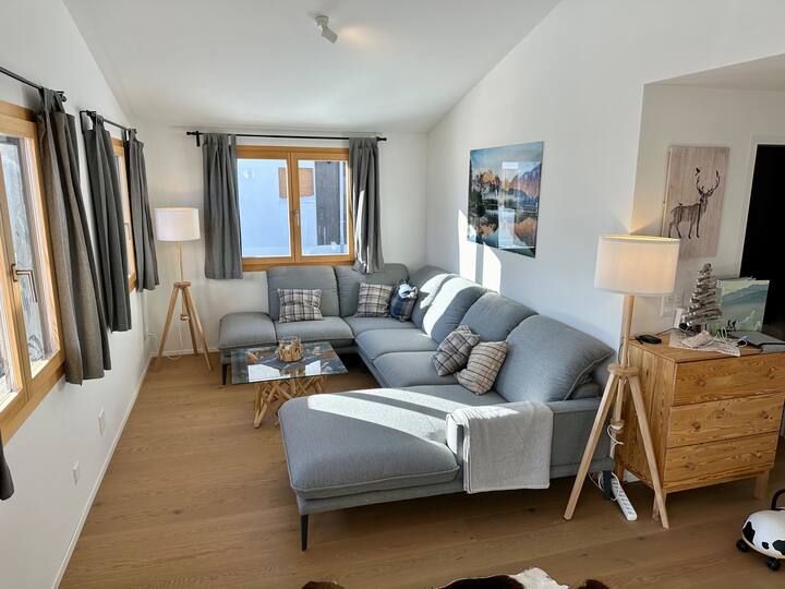 Sunny Modern Chalet "Pura Vida" Near Slopes 10min - Sedrun