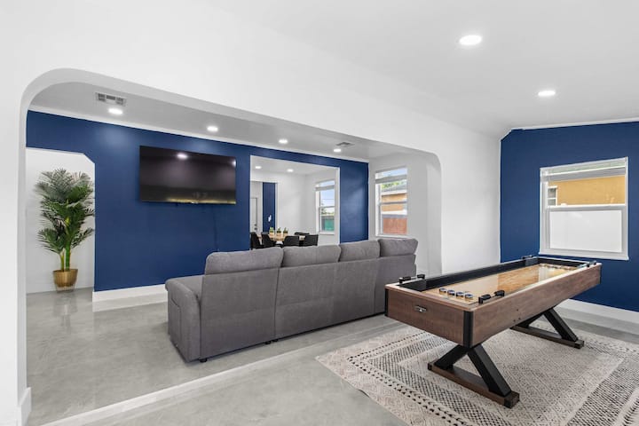 Stylish Delray 3br With Pool, Hammocks & Games - Delray Beach, FL