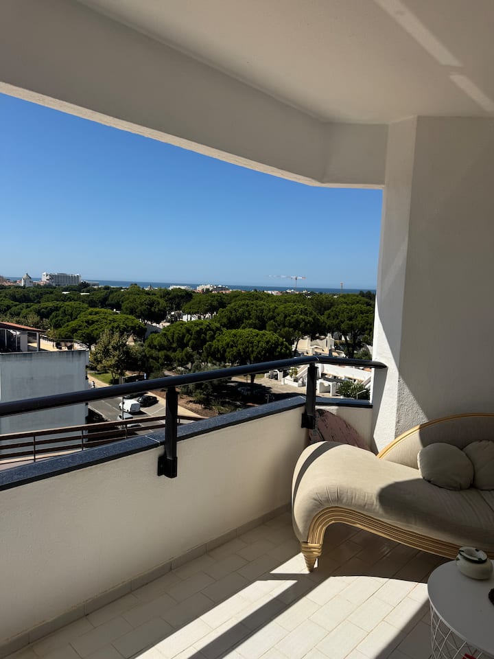 Sunny Vilamoura Apartment With Pool - Quarteira