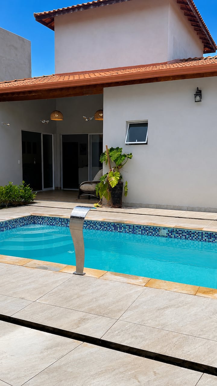 Casa Em Cond. Fechado | Piscina + Sala De Jogos - Araçariguama