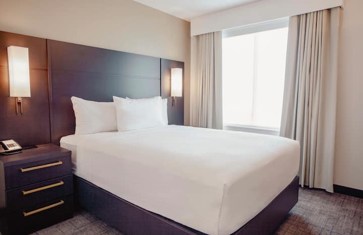 Modern 2 Bedroom Hotel Kitchen Suite W/ Breakfast - Loma Linda, CA