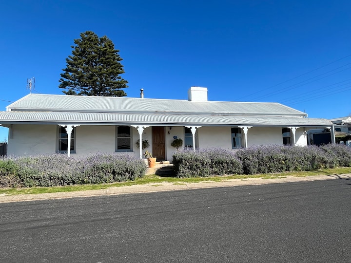 'Skearborst' Walk To Main Street - Robe