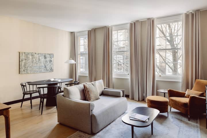 Native | Spacious 2-bedroom Near St Pauls - Londen