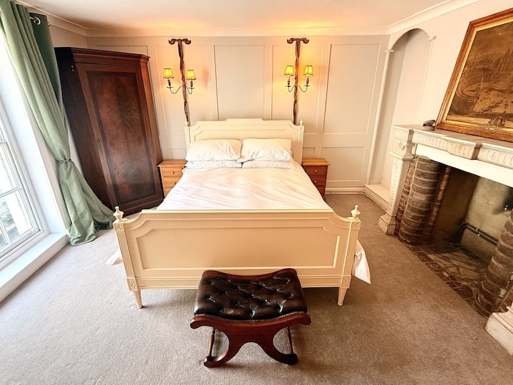 Deal Beach House| Sleeps Between 4 -9 | Sea Front - Deal