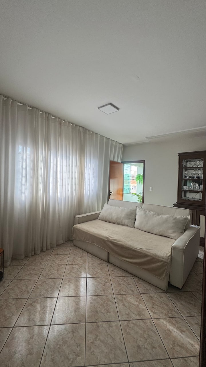 Apartamento Amplo E Confortável Próximo A Tudo - Anápolis