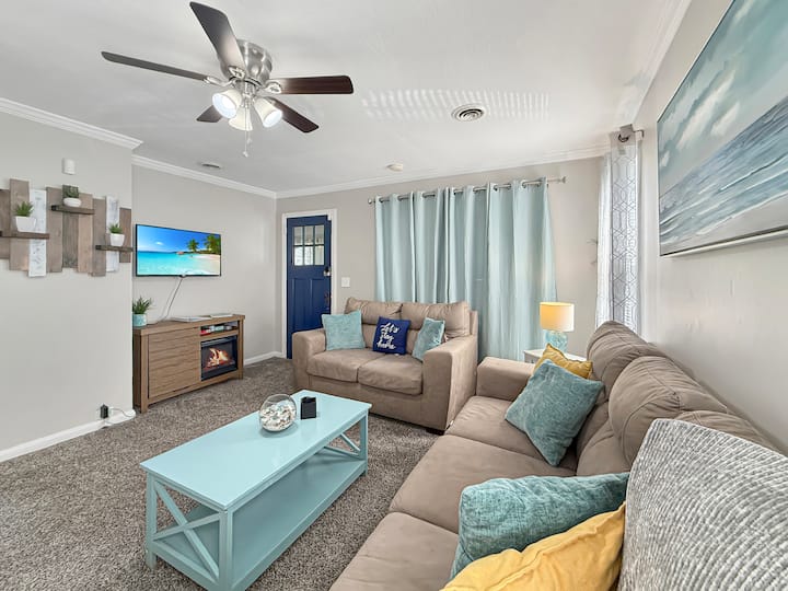 Cozy Vermilion Getaway | Near Lake Erie - Vermilion, OH