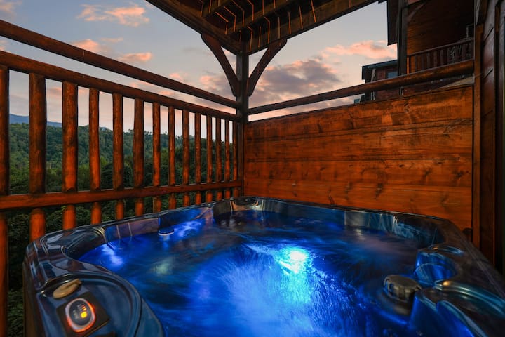 Theater & Game Room | Hot Tub & Mountain Views - Gatlinburg, TN