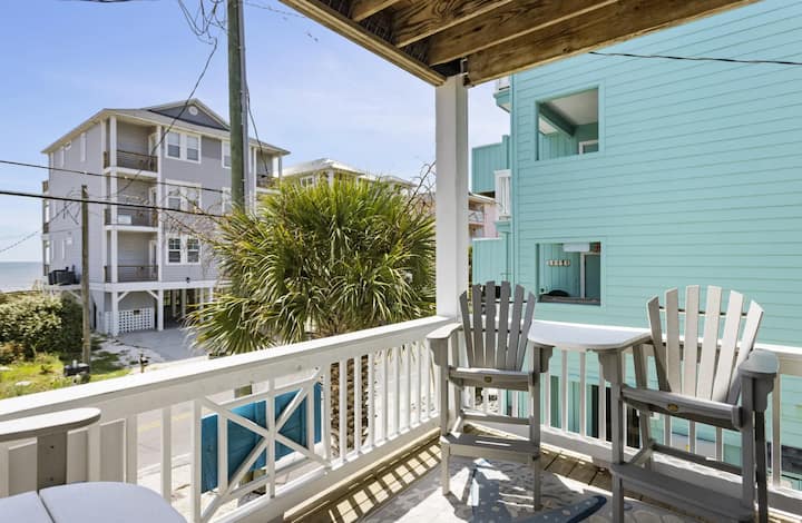 Modern Beach Retreat  4br/3ba-sleeps 10|north End - Carolina Beach, NC