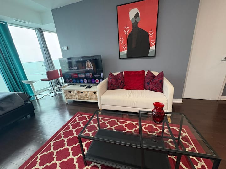Central Downtown Oasis | High-rise Queen Suite - Toronto