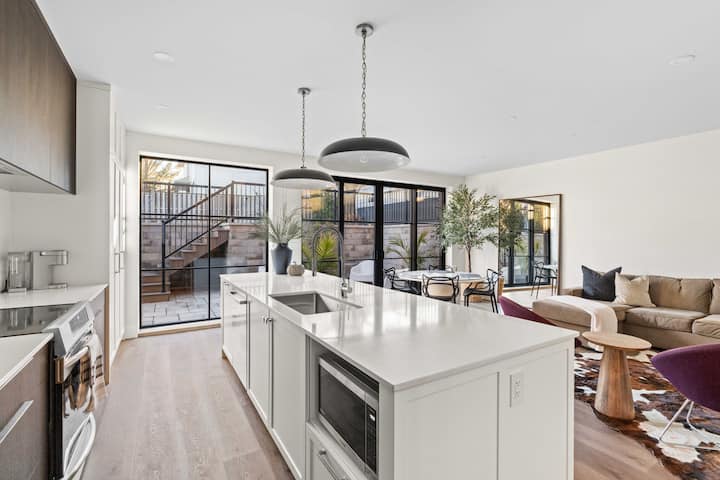 The Byron Brownstone - Ottawa