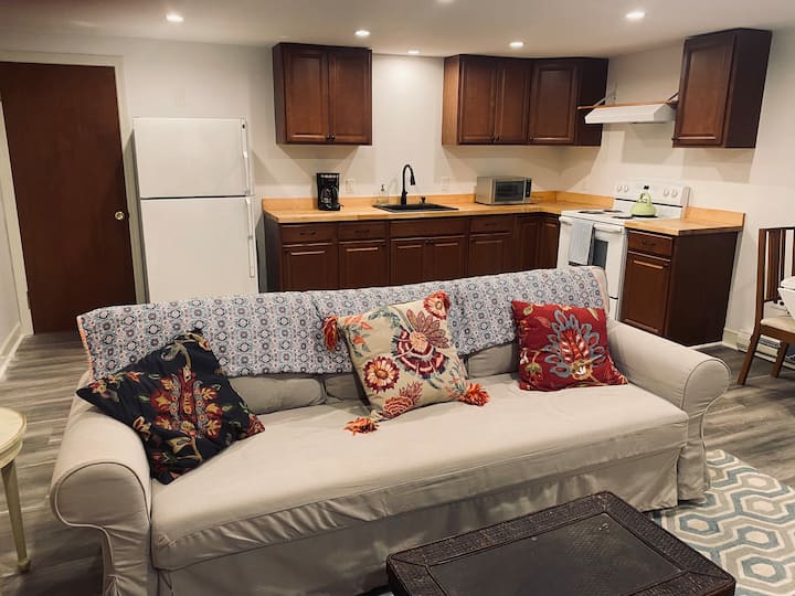 Coastal And Cozy - Lynn, MA