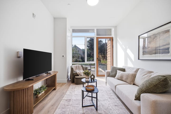 Stylish 2br | Gym & Patio | Walk To Dt & Google - Kitchener
