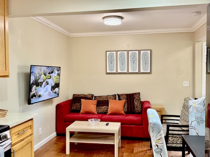 Garden View 1br | Full Kitchen + Washer - Castro Valley, CA