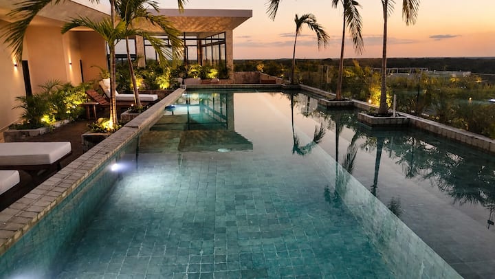 La Veleta Penthouse W/ Private Pool + Rooftop - Mexico
