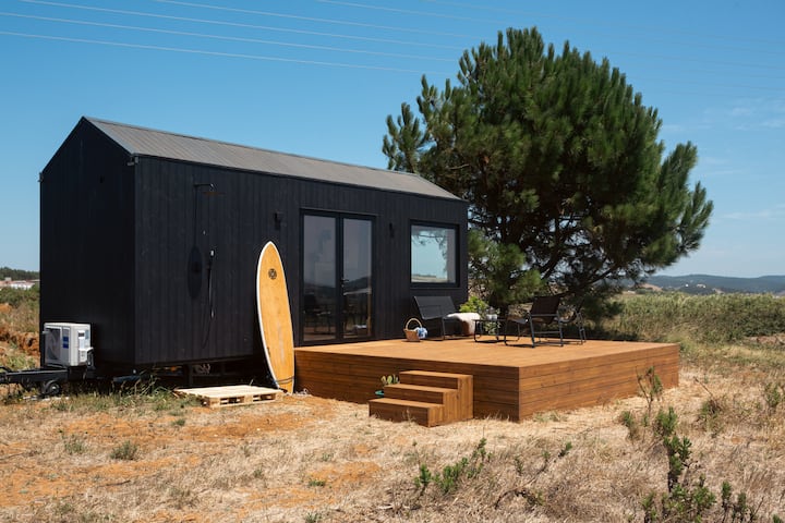 The Pine Cabin- Tiny Home By The Sea - Mafra