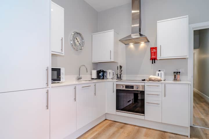 Town Centre/2br/3beds/wifi/new Apartment/longstay - Maidstone