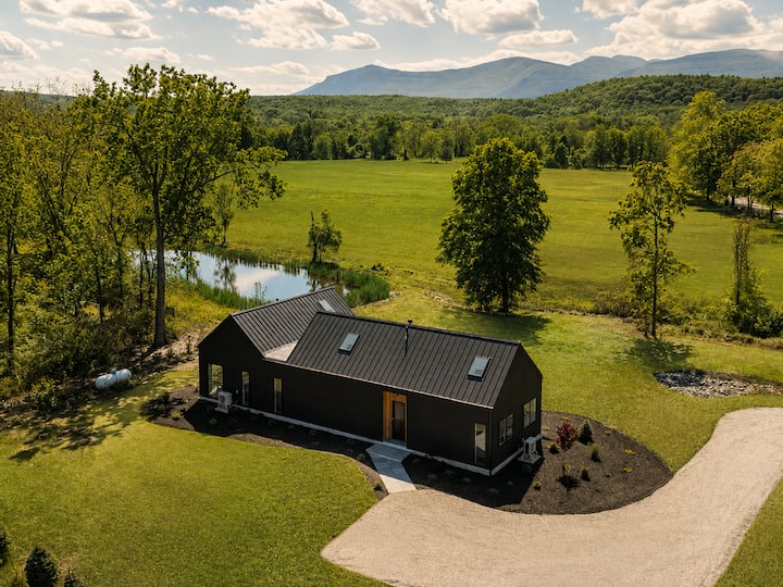The Schoolhouse | Catskills Views & Fireplace - Woodstock, NY