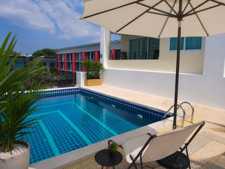 Large 1 Bedroom Condo Muay Thai Area Pet Friendly - Phuket
