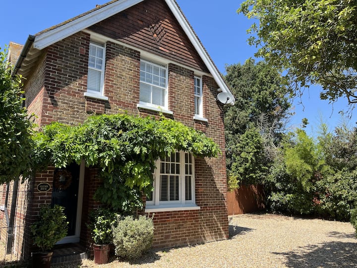 Gorgeous Victorian Home Near Arundel - Littlehampton