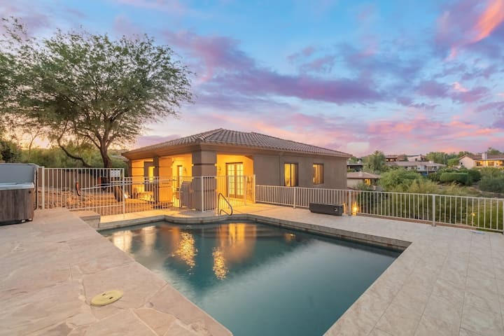 Luxury Desert Escape: Pool, Spa, Sleeps 12 - Rio Verde, AZ