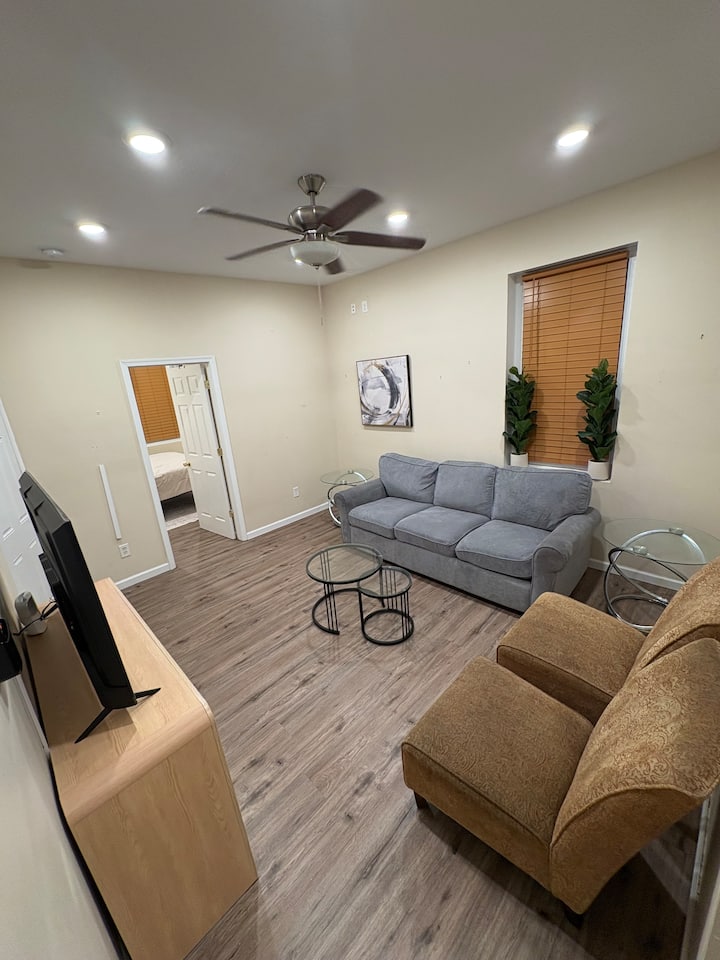 Modern & Furnished 1-bedroom 2-car Parking W/d - Nazareth, PA