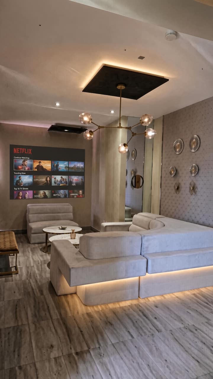Deluxe Suite - | Pool | Gym | Bar | Restaurant | - Santo Domingo, Dominican Republic
