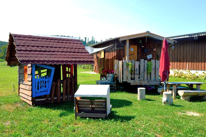 Bauwagenübernachtung Auf Dem Bauernhof - Switzerland