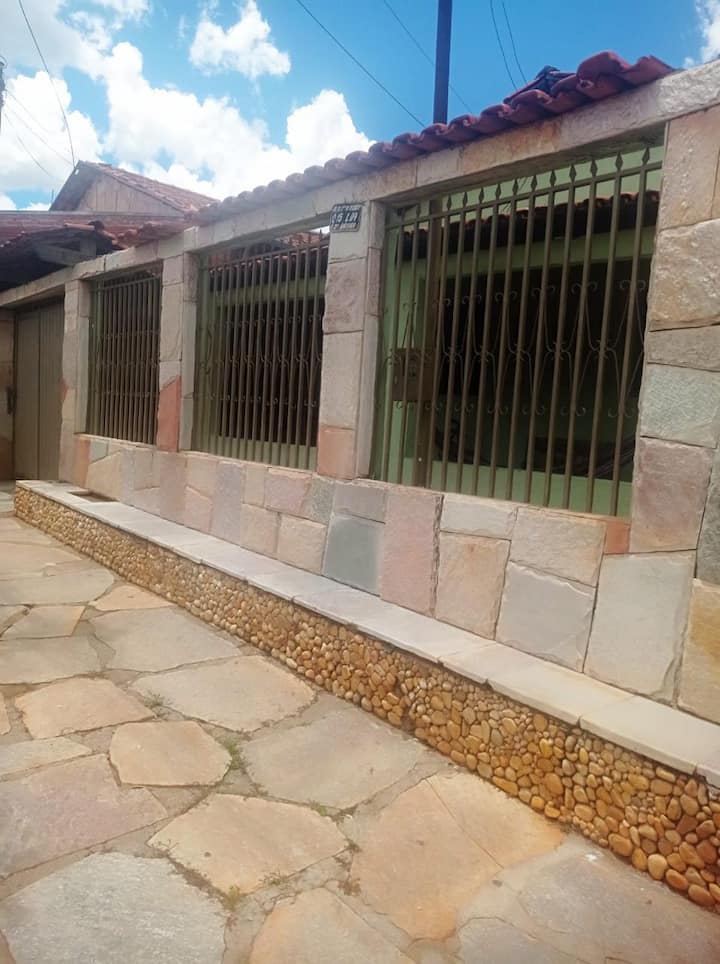 Casa Confortavél E Espaçosa Em Pirenópolis - Pirenópolis