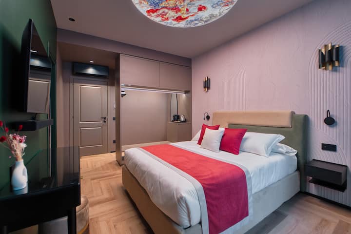 Private Jacuzzi Suite · 31 M² - Rome