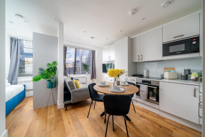 Stylish Feltham Studio Near Station & Shops 62 - Hounslow