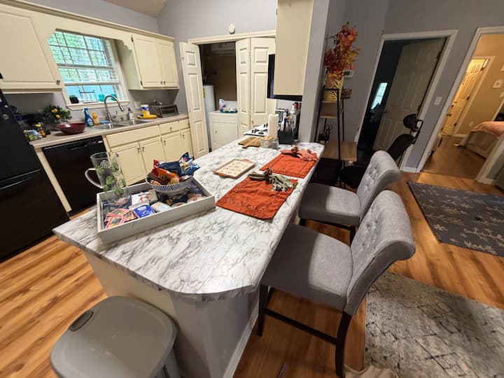 Walk To Stadium! + Private Large Backyard And Deck - Oxford, MS