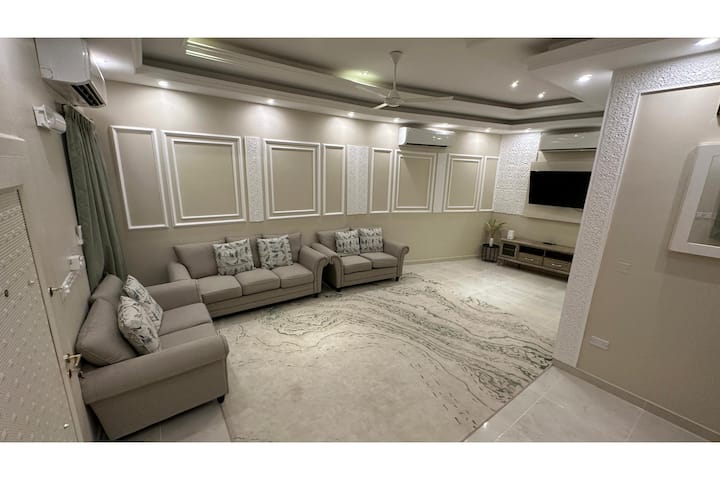 الساحة الذهبية
Golden Square - Mascate