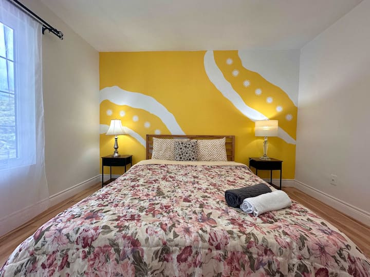 Two Spacious Private Rooms Near Lake Erie - Port Colborne