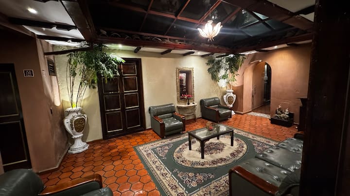 Vive Hostel Todos Santos | B&b Acogedor - Cuenca