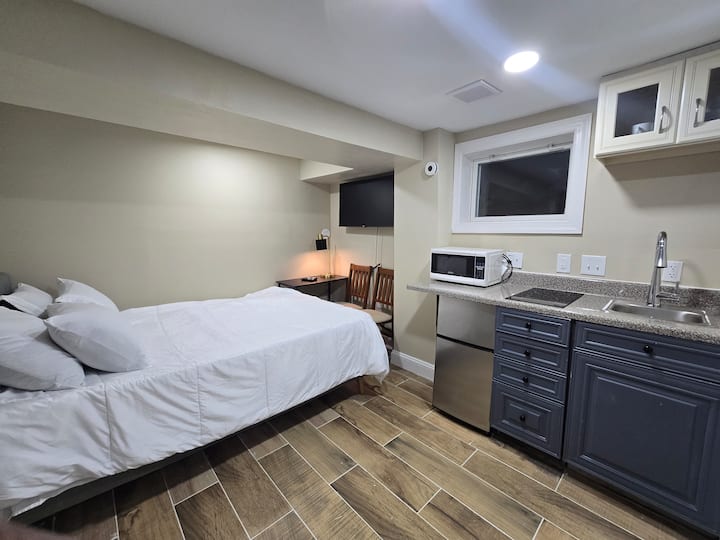 Cozy & Compact Basement Studio Near Washington, Dc - Hyattsville, MD