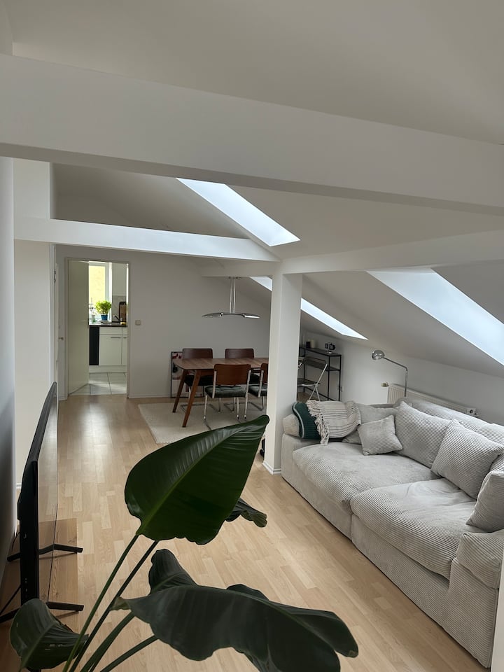 Gemütliche Dachgeschosswohnung - München