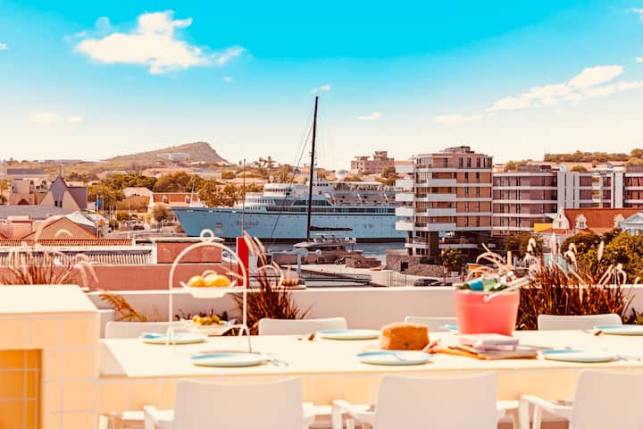 3 Bdr Penthouse Monument Old Town Punda Bay- Pool - Curaçao